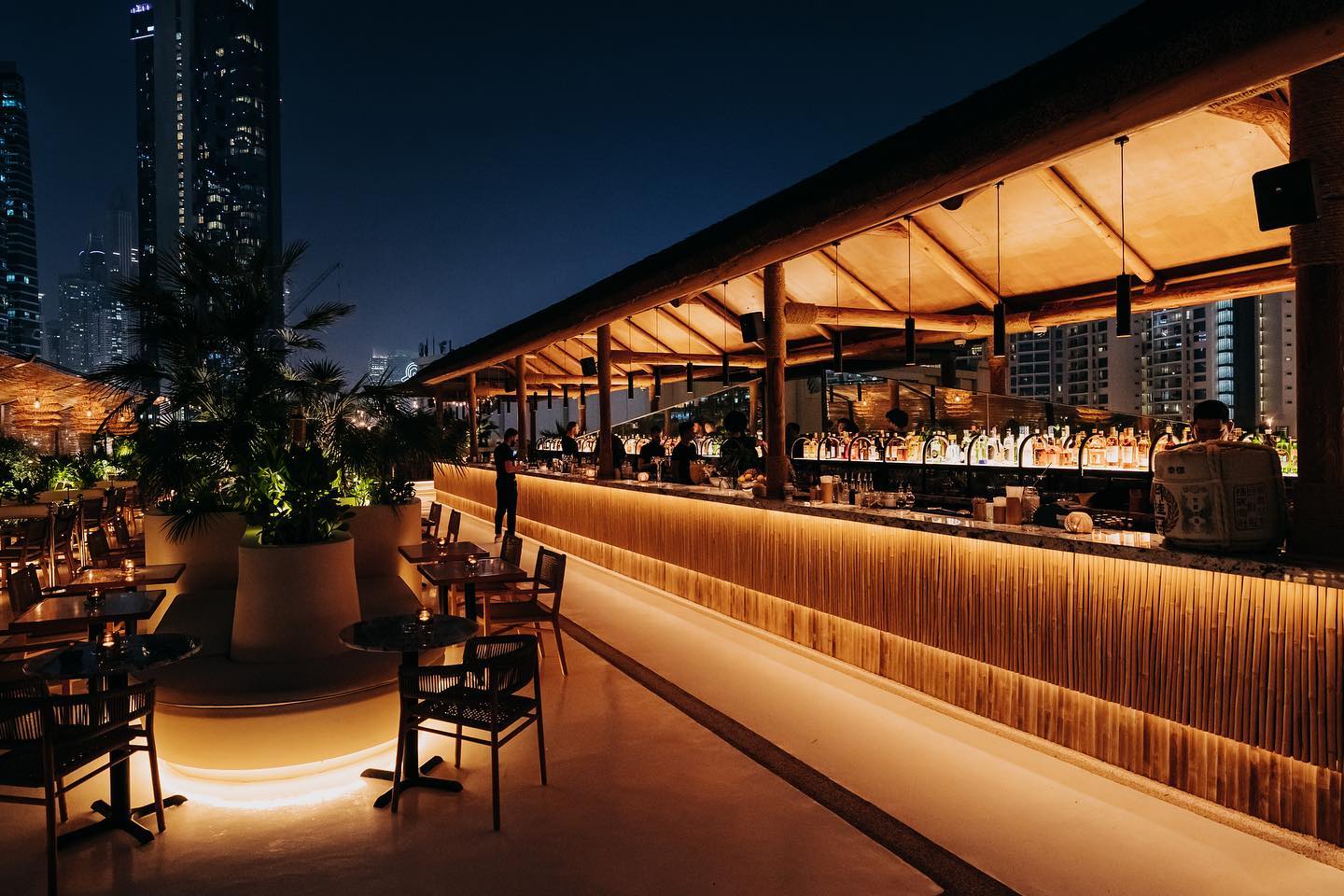 Best Bars and Lounges in Jumeirah Lake Towers (JLT) – Top Spots Dubai ...